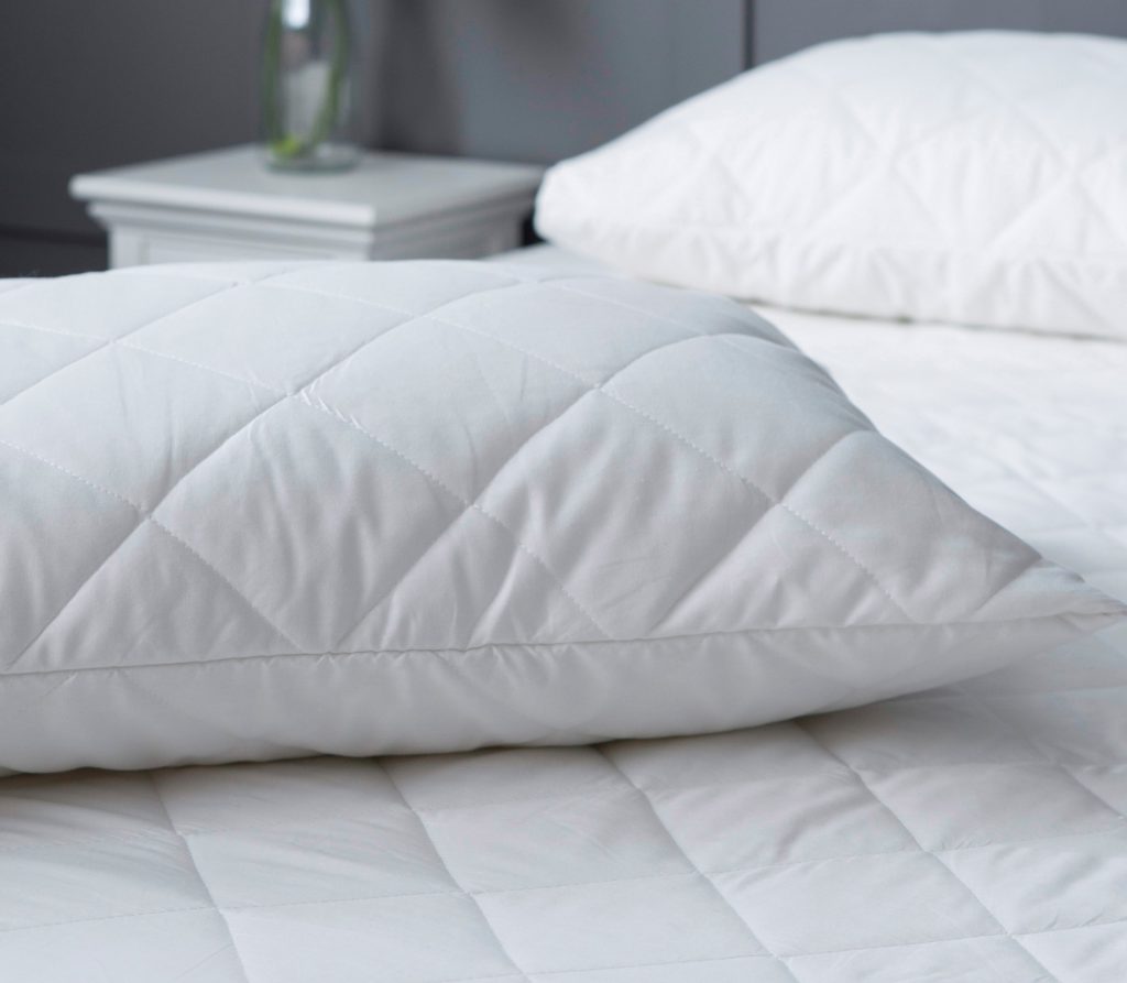 100% Cotton zipped pillow protectors - Texstyle.ie